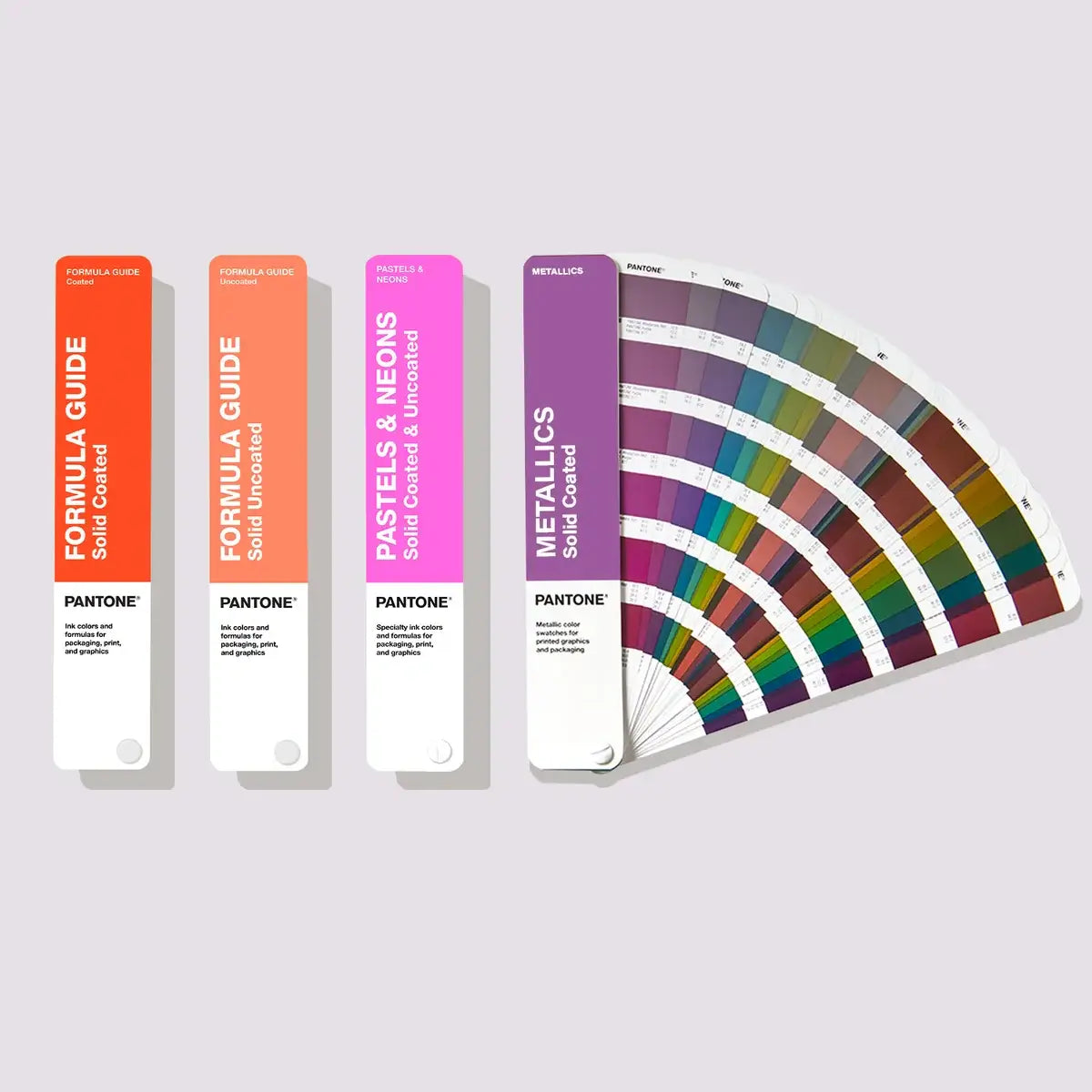 Pantone Solid Guide Set | Planetecouleur.com